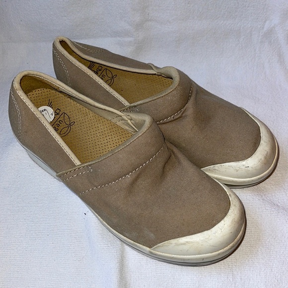 Dansko | Shoes | Vegan Dansko Clogs | Poshmark